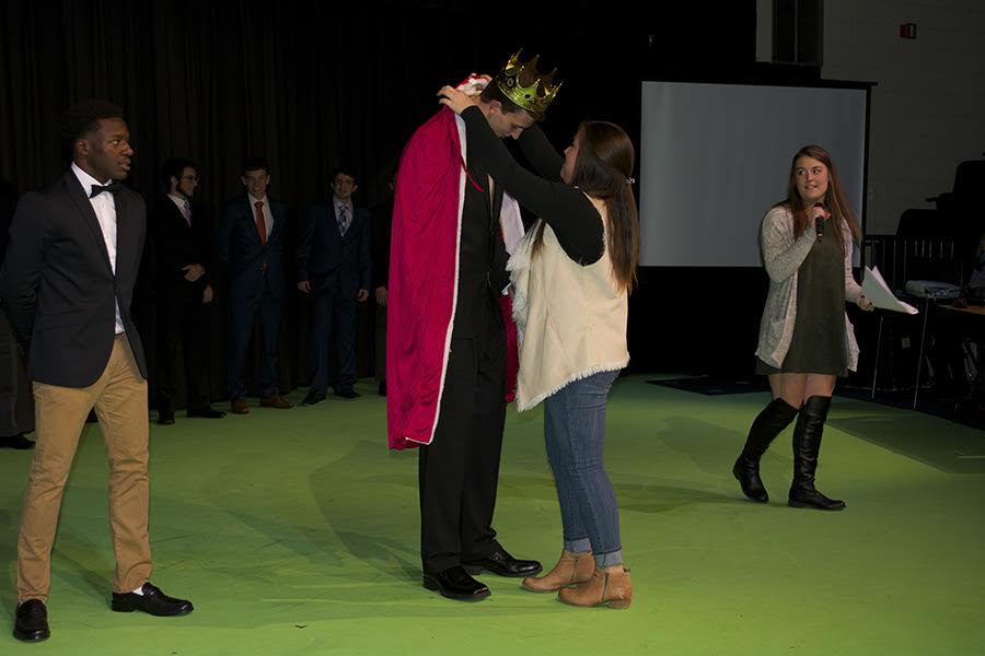 Senior Nick Lathrop discusses winning Mr. Longhorn - Pathfinder